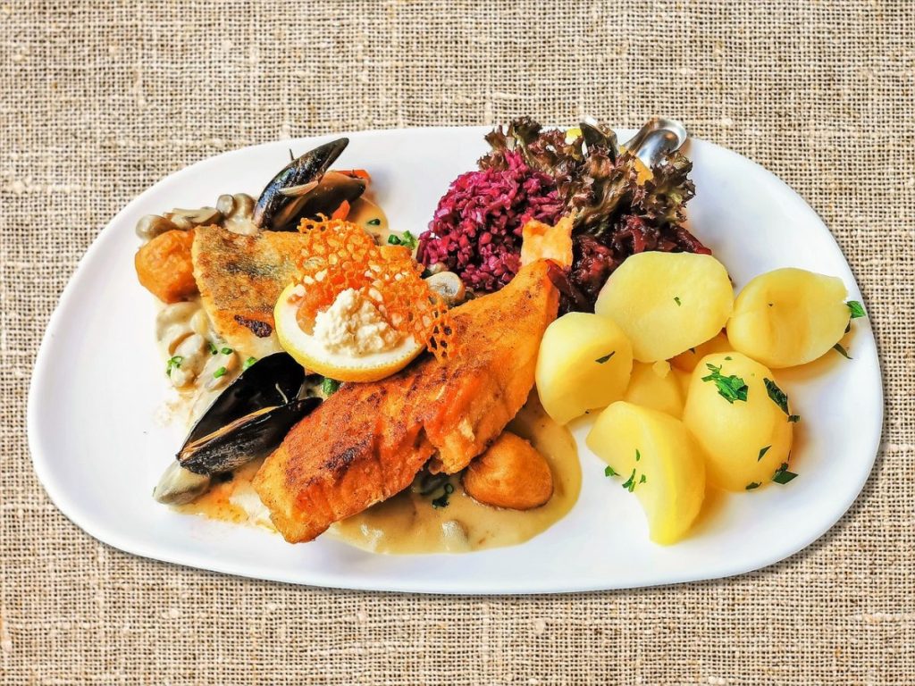Cassolette de poisson saumon cabillaud : voici la bonne recette.